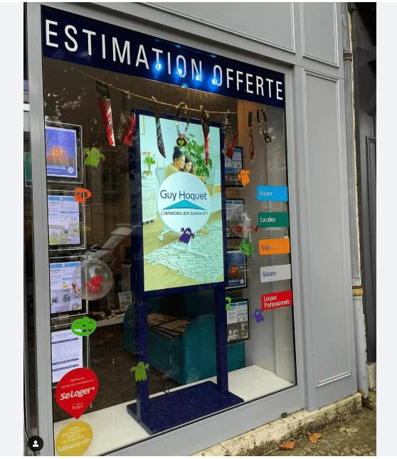 CE 4000nits LCD Window Displays Free Standing Window Digital Signage